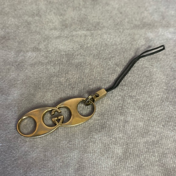 Gucci | Accessories | Gucci Gold Interlocking Charm Keychain Bag Phone ...